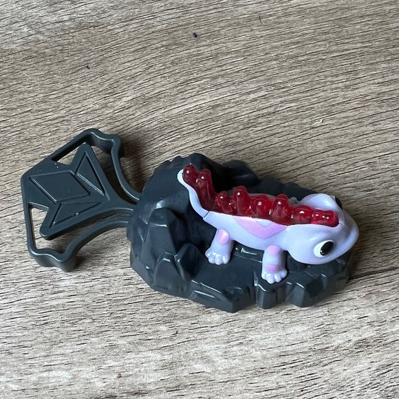 Disney | Toys | Disney Frozen 2 Salamander Toy With Launcher Mcdonalds ...